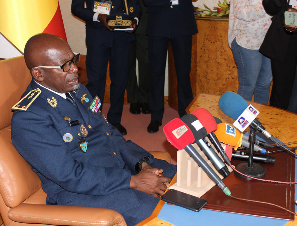 Air Chiefs Land in Senegal to Confront Common Challenges - Africa ...