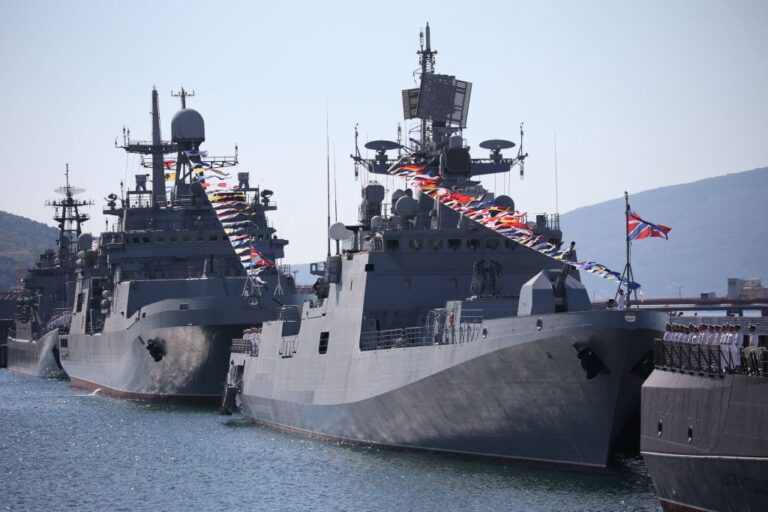 Sudanese Armed Forces Agrees to Russian Red Sea Base in Exchange for ...